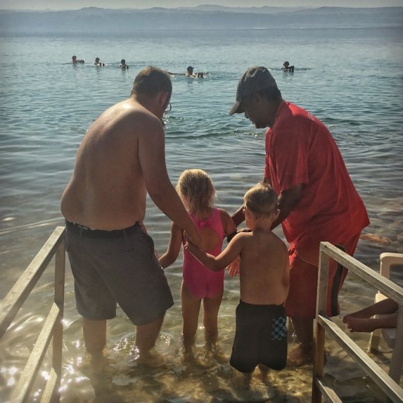 Should you visit the Dead Sea with Kids? • Our Globetrotters