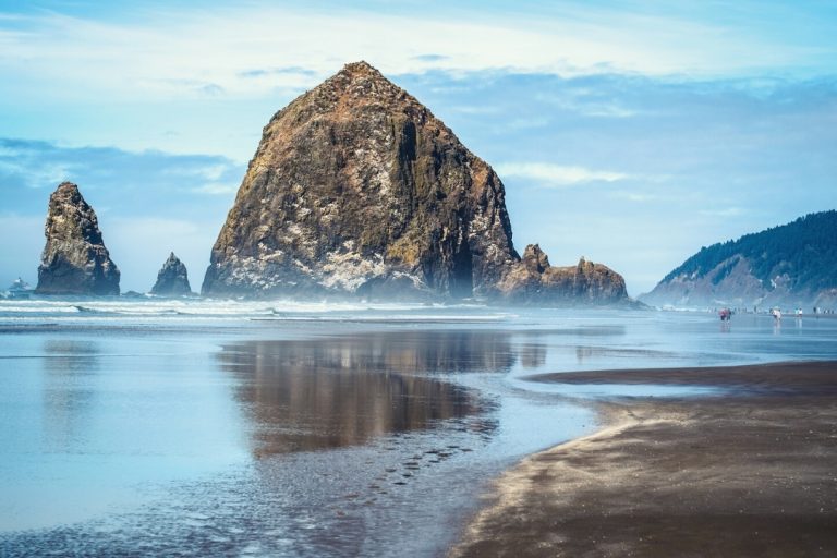 20 Incredible Places to Visit in Oregon With Kids • Our Globetrotters